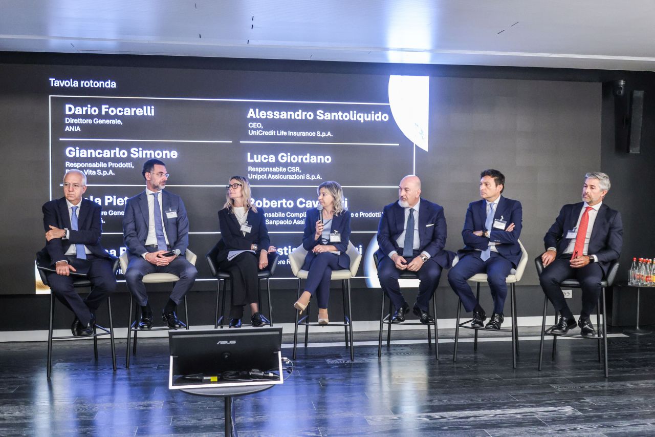Deloitte, 7 italiani su 10 preferiscono le polizze per proteggere il ...